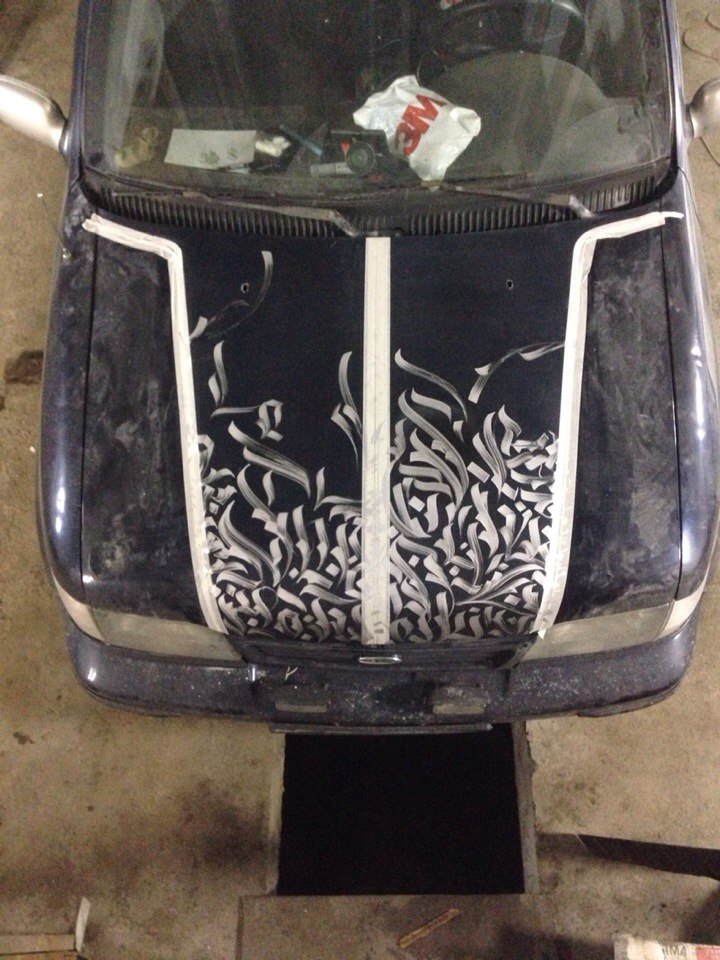 Иллюстрация calligraphy on car в стиле graffiti, готический, другое